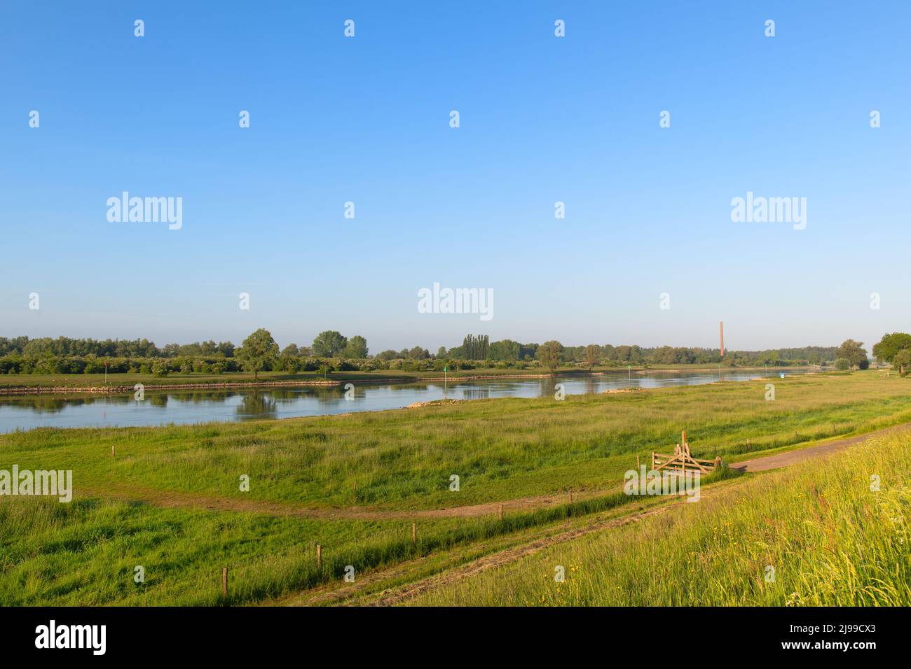 Landscape Dutch river the IJssel Stock Photo - Alamy