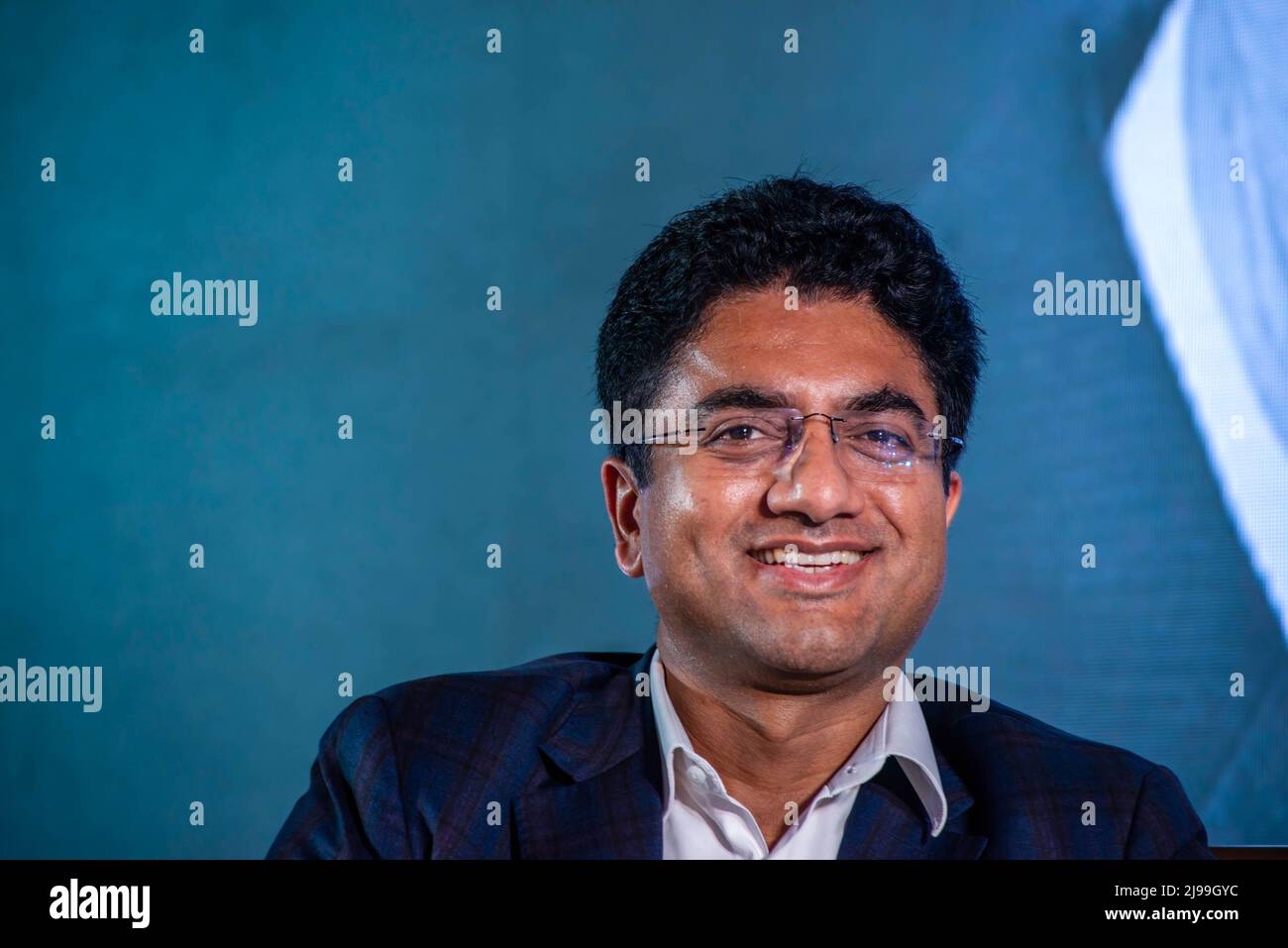 The incredible aakash story hi-res stock photography and images - Alamy