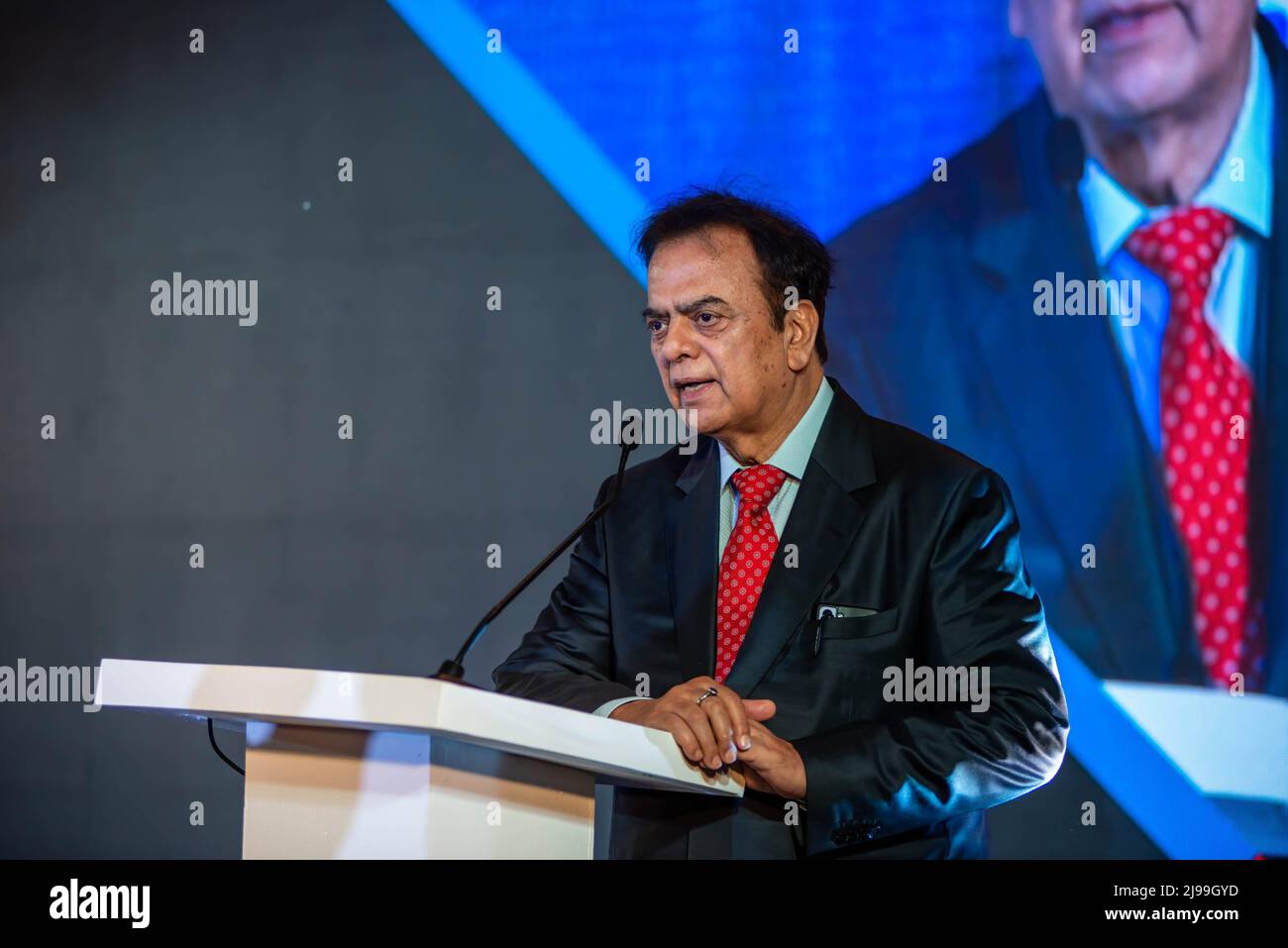 The incredible aakash story hi-res stock photography and images - Alamy