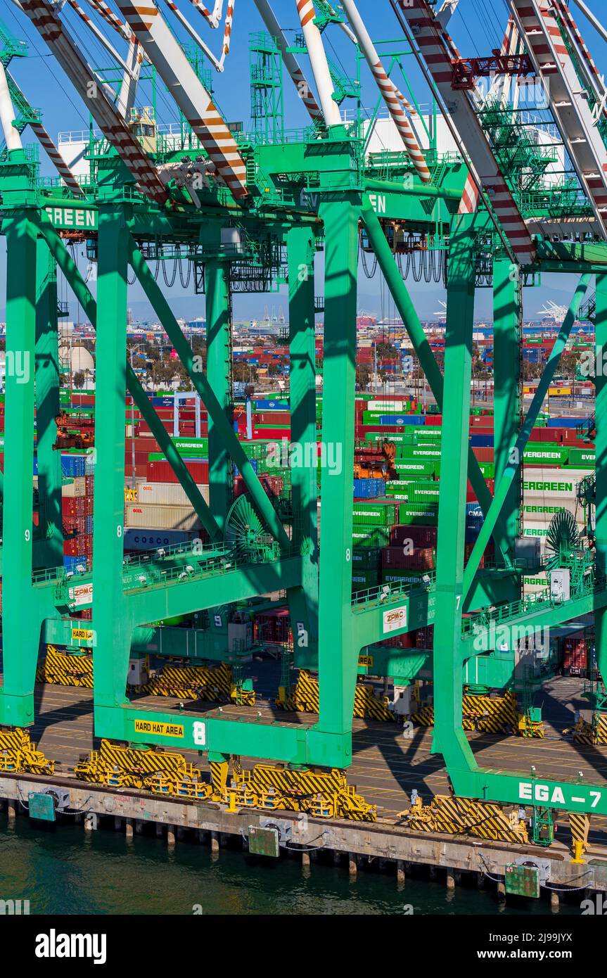 Container cranes, Port of Los Angeles, San Pedro, California, USA Stock ...