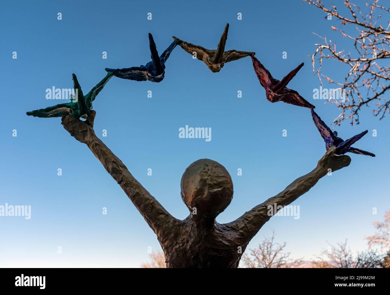 Sculpture by lorri acott hi-res stock photography and images - Alamy