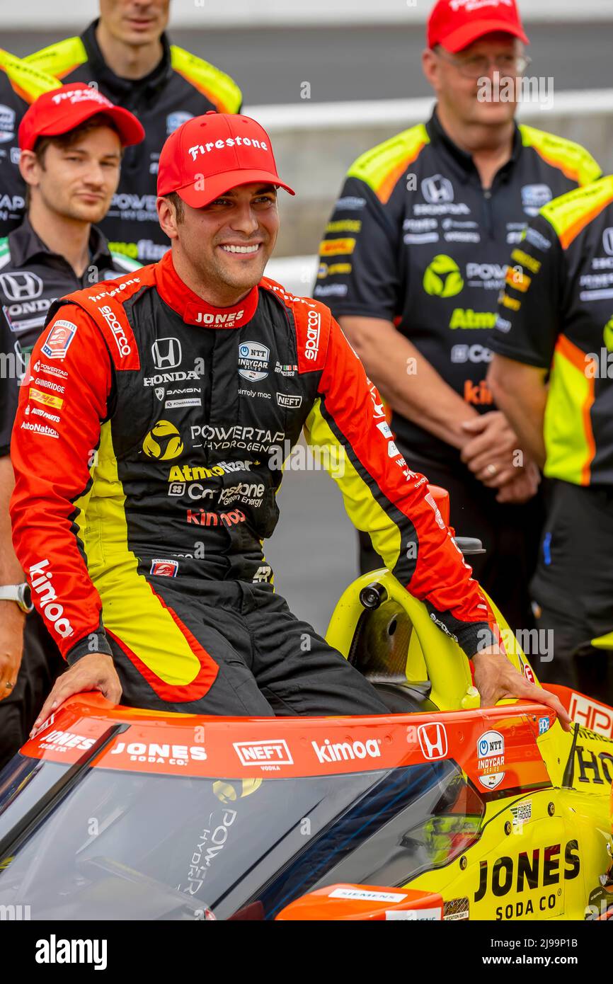 Indianapolis, Indiana, USA. 21st May, 2022. DEVLIN DeFRANCESCO (29) (R ...