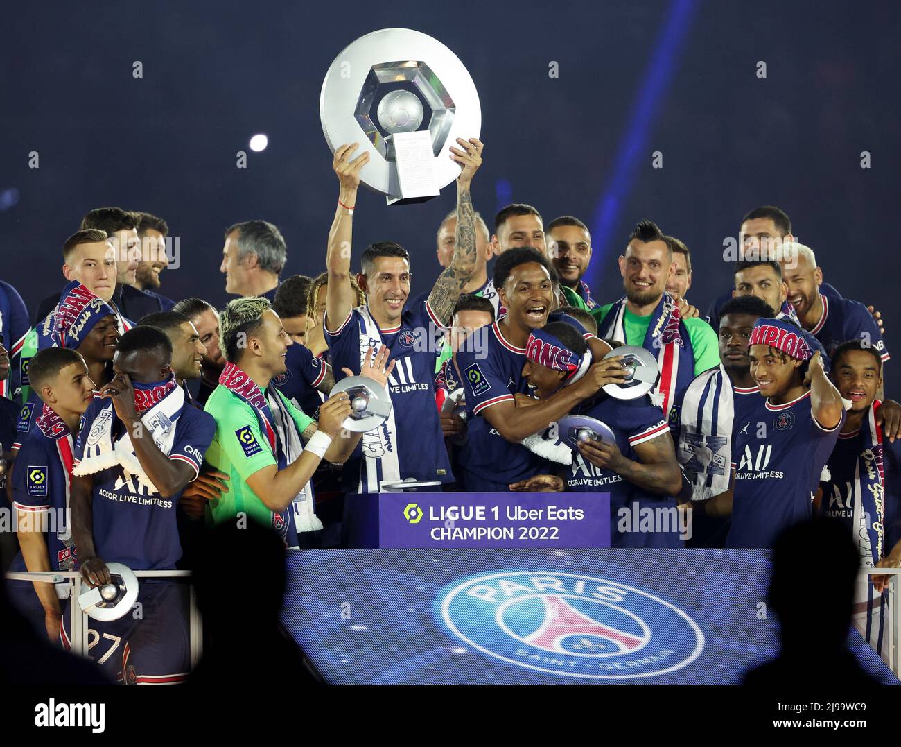 Angel Di Maria of PSG and teammates celebrate during the Ligue 1 Trophy ...