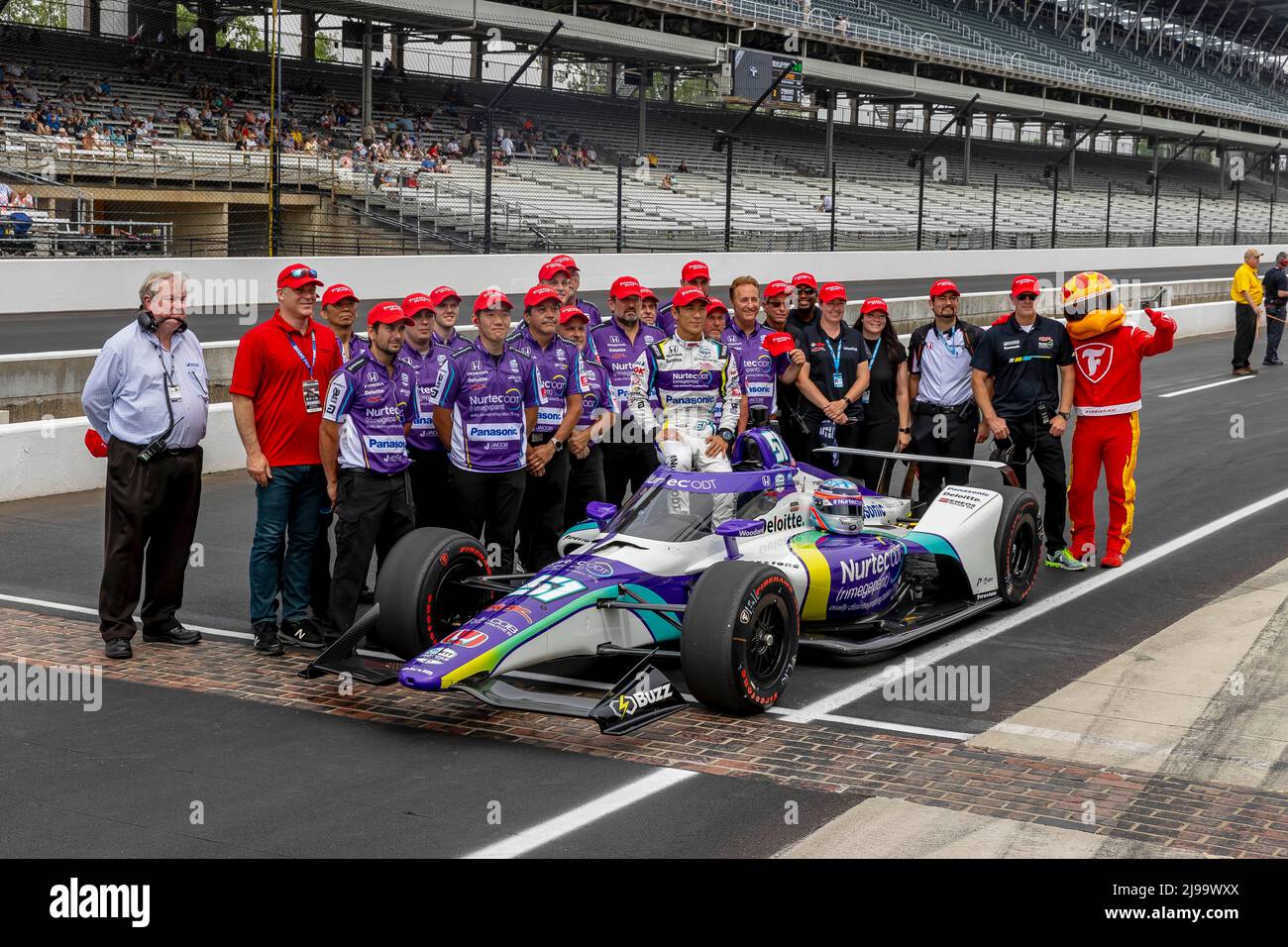 Indianapolis, Indiana, USA. 21st May, 2022. TAKUMA SATO (51) of Tokyo ...