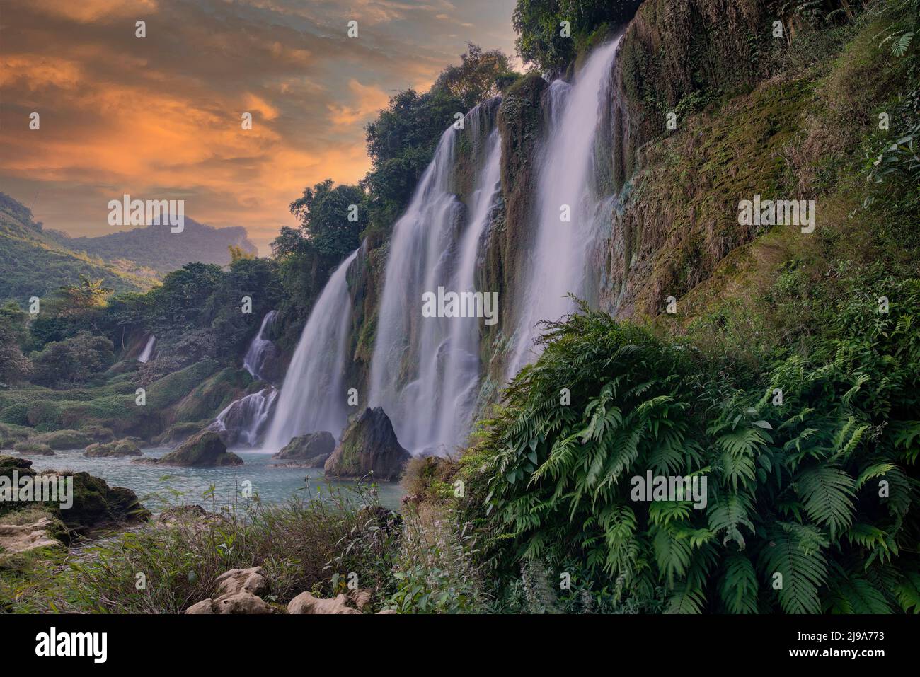 Bangioc waterfall hi-res stock photography and images - Alamy