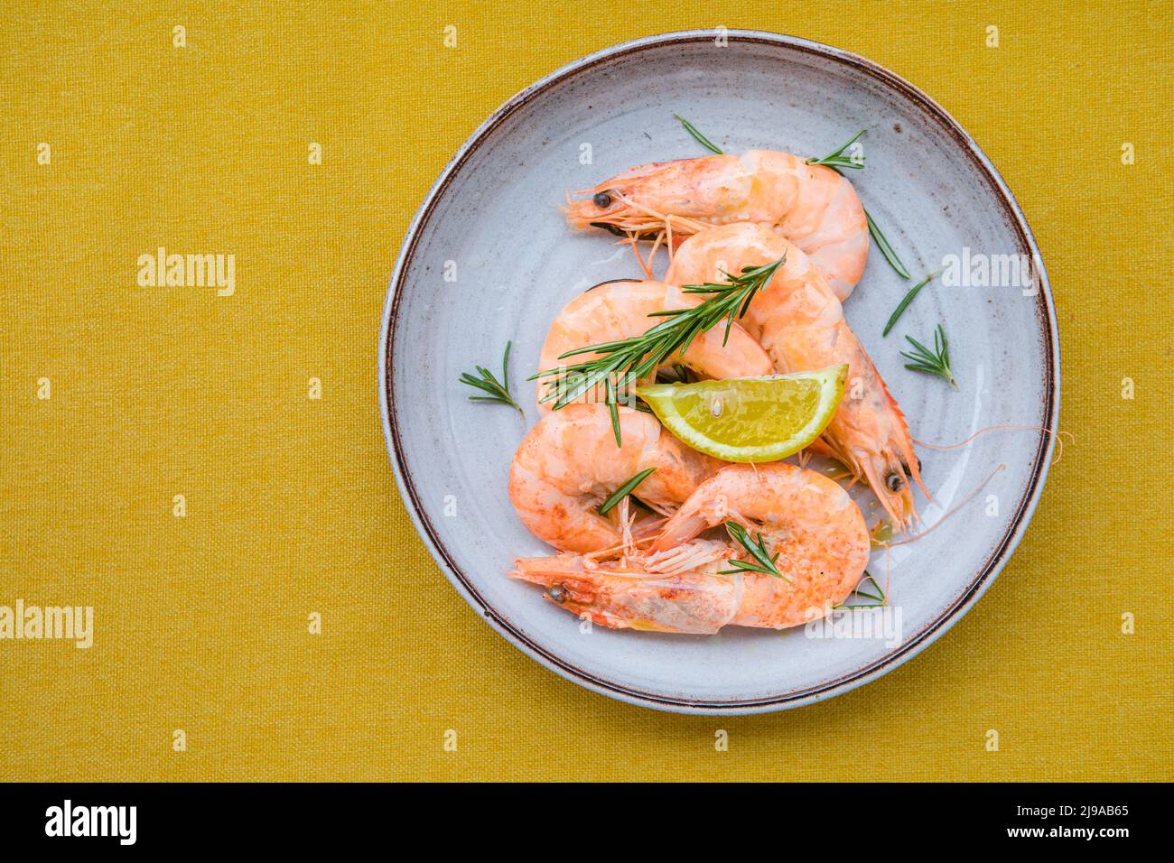 Tiger prawns shrimps set, on fabric surface, top view flat lay, with ...