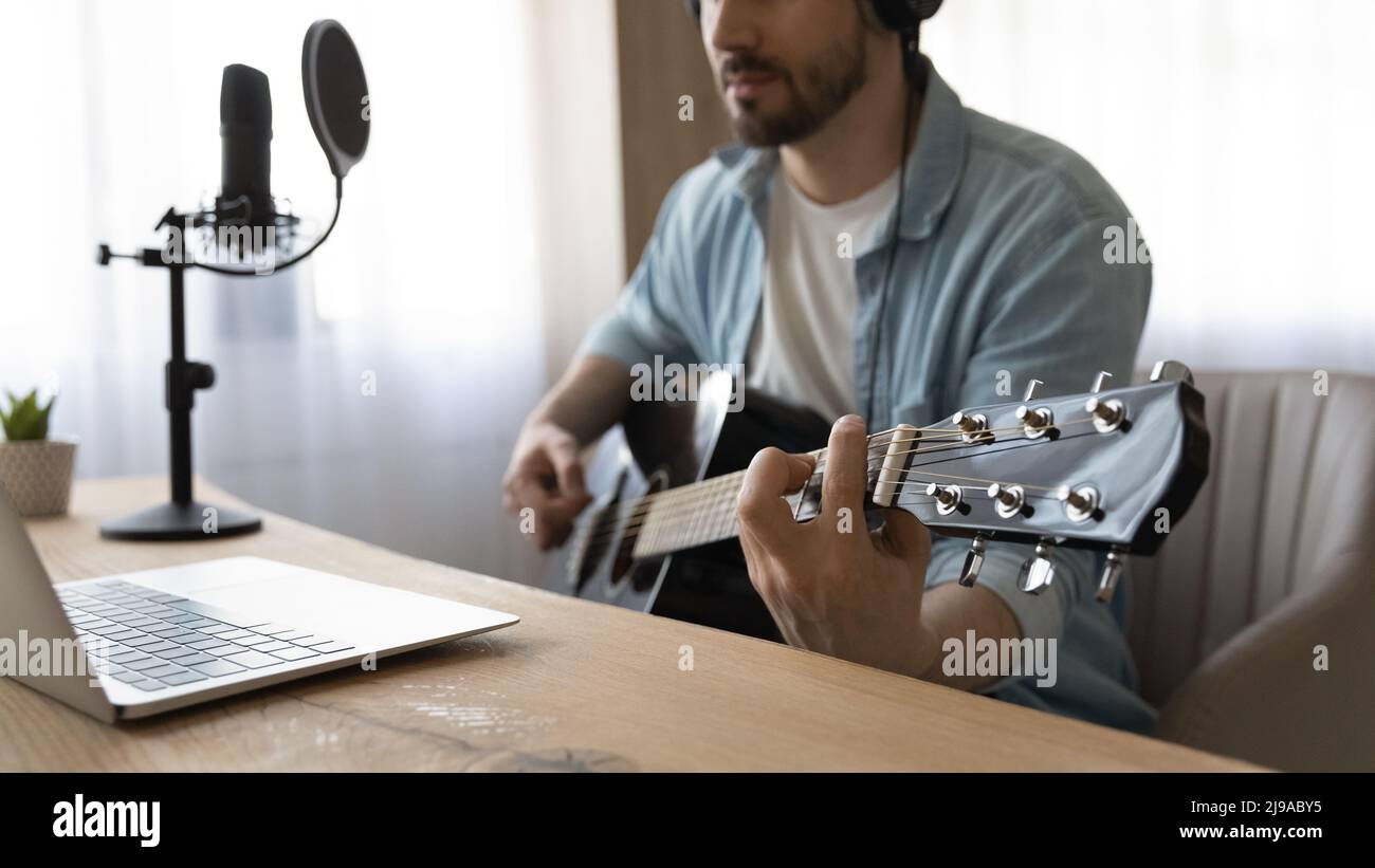 Recording software hi-res stock photography and images - Alamy