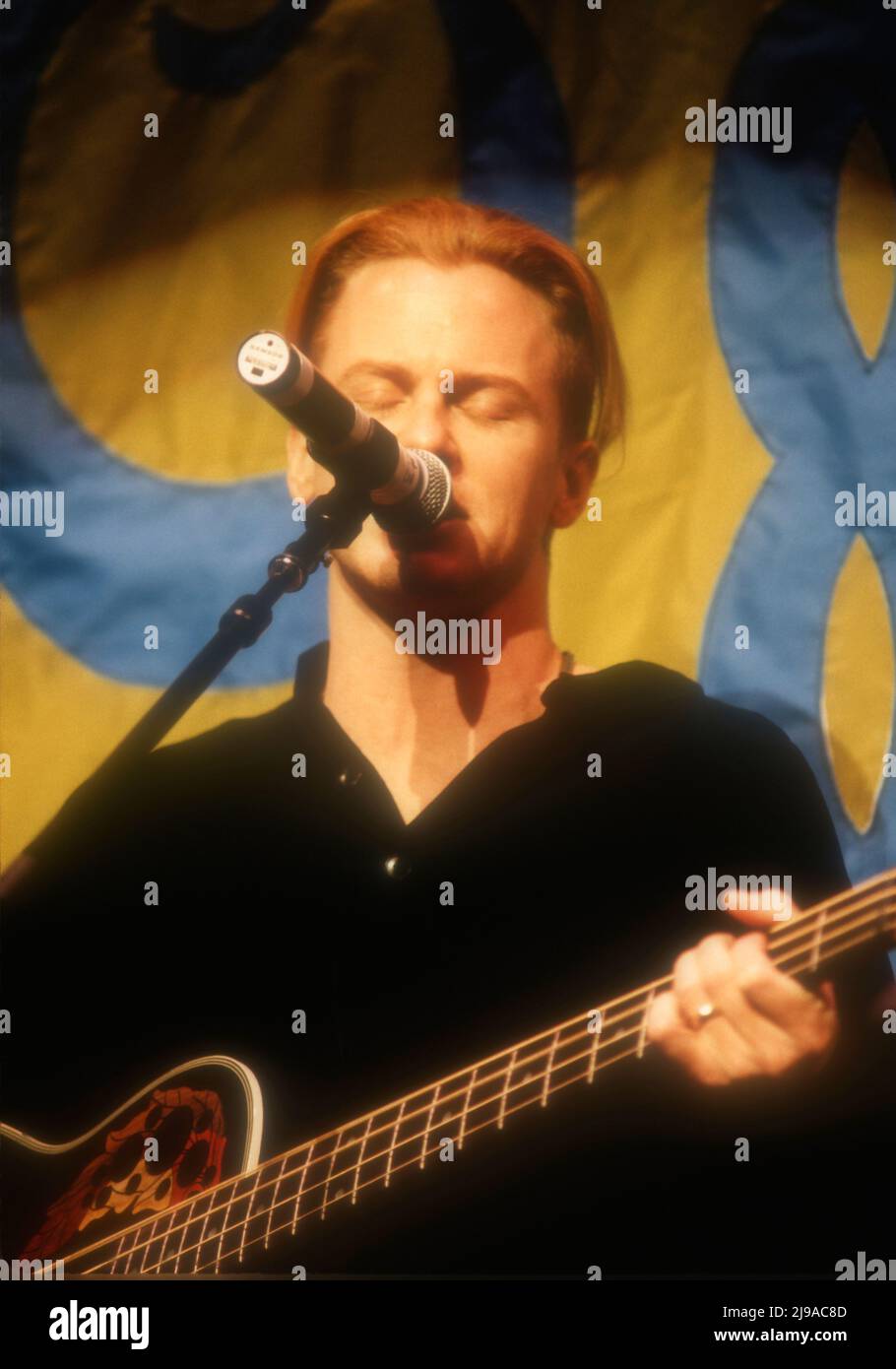 Deep blue something todd pipes hi-res stock photography and images - Alamy