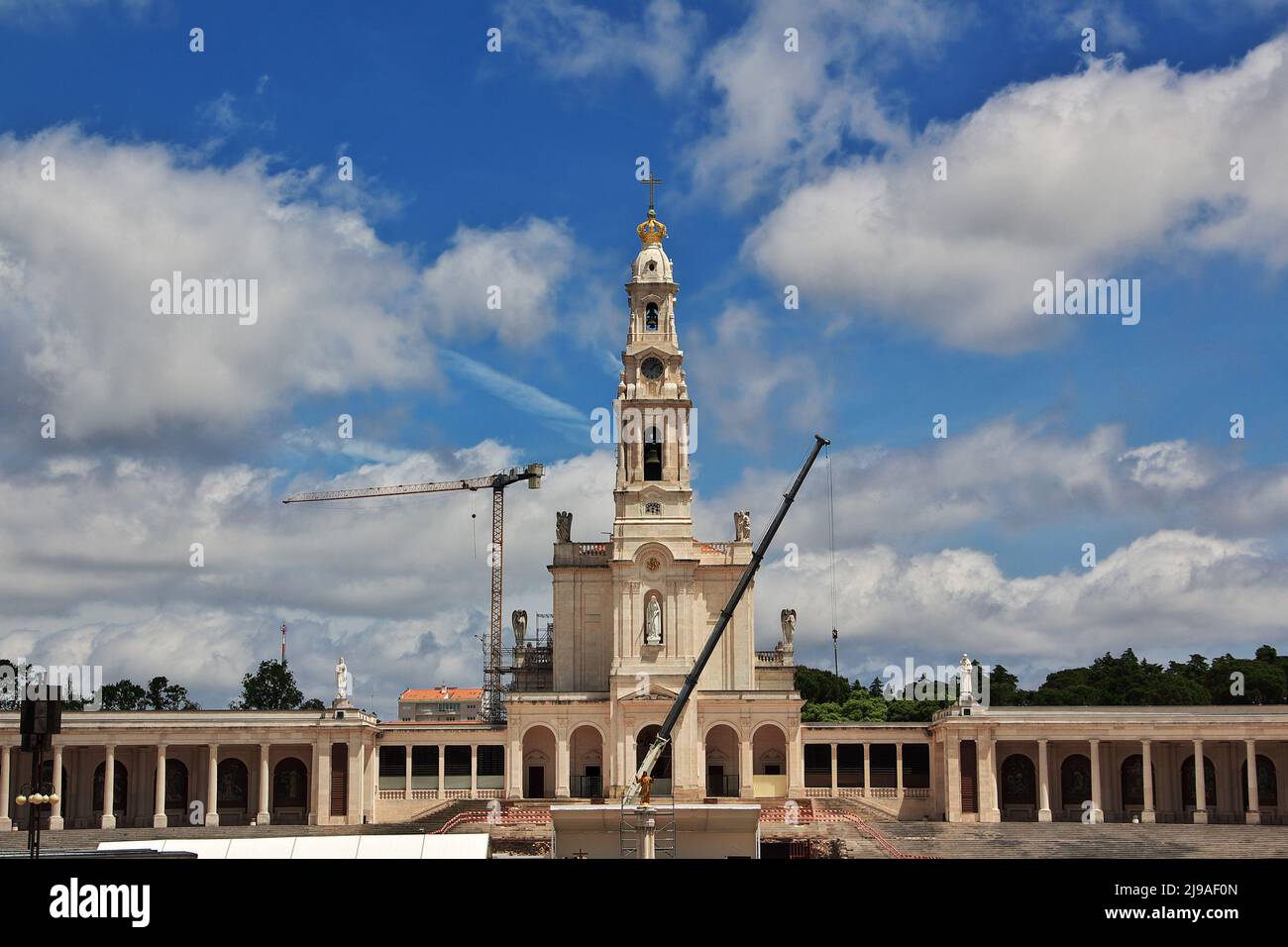 Sanctuary fatima santuario de fatima hi-res stock photography and ...