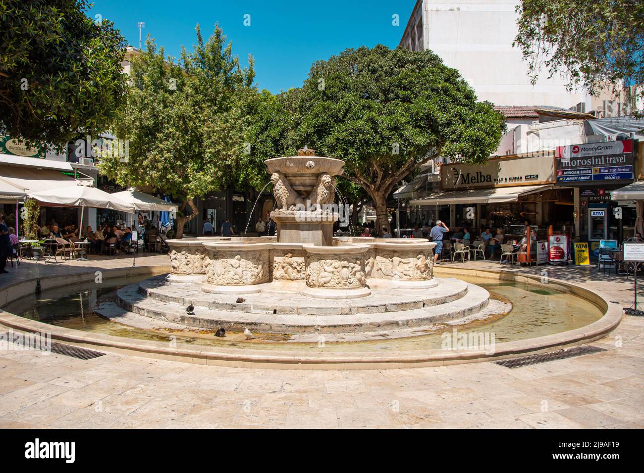 Heraklion crete lion square hi-res stock photography and images - Alamy