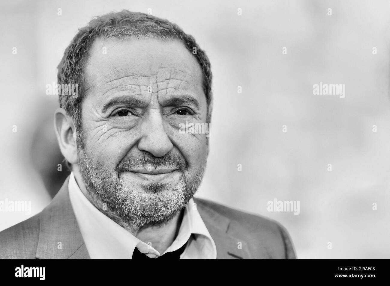 Patrick Timsit attending the photocell for the film Brother And Sister ...