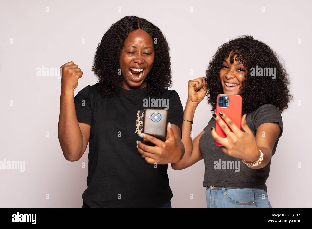 Checking smartphones hi-res stock photography and images - Alamy