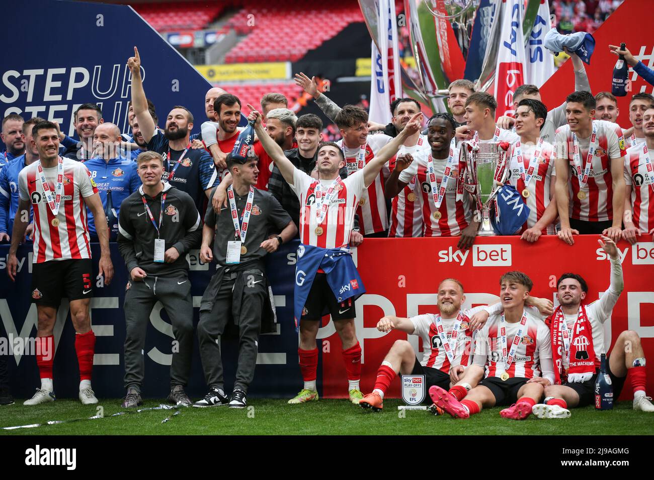 Sunderland promotion hi-res stock photography and images - Alamy
