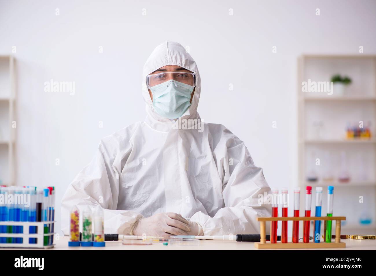 Capsule synthesis hi-res stock photography and images - Alamy