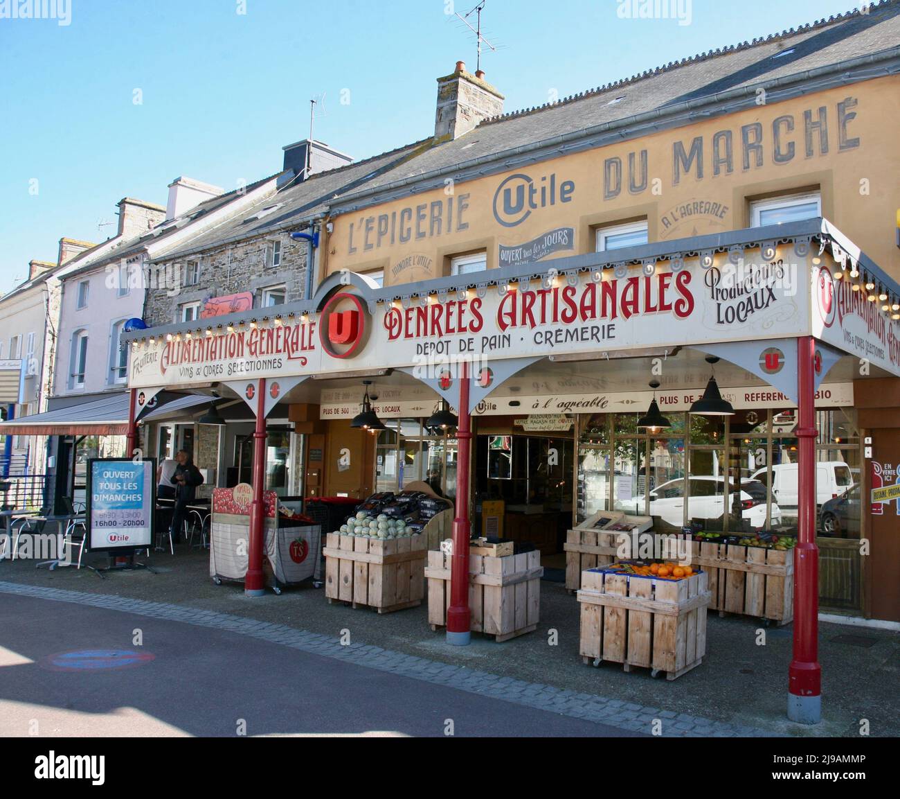 Midtown deli hi-res stock photography and images - Alamy