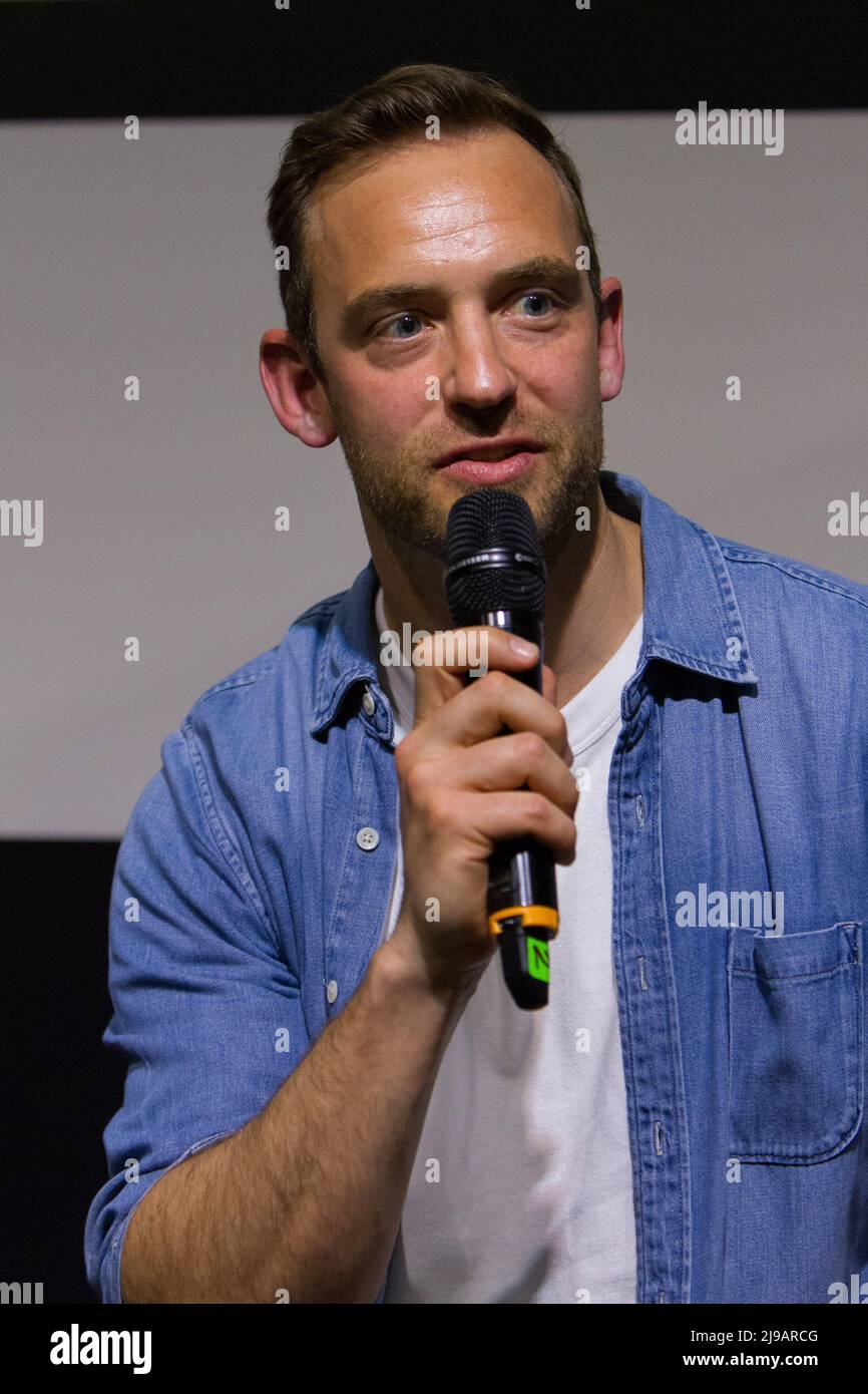 Dicker hi-res stock photography and images - Alamy