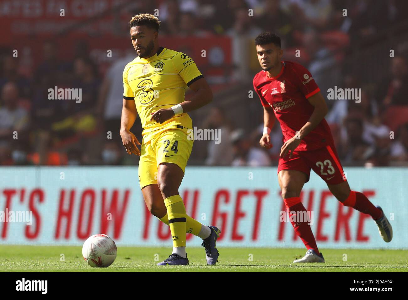 Reece James of Chelsea and Luis Diaz of Liverpool - Chelsea v Liverpool ...