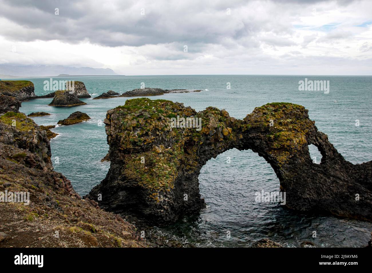 Gatklettur arch iceland hi-res stock photography and images - Alamy