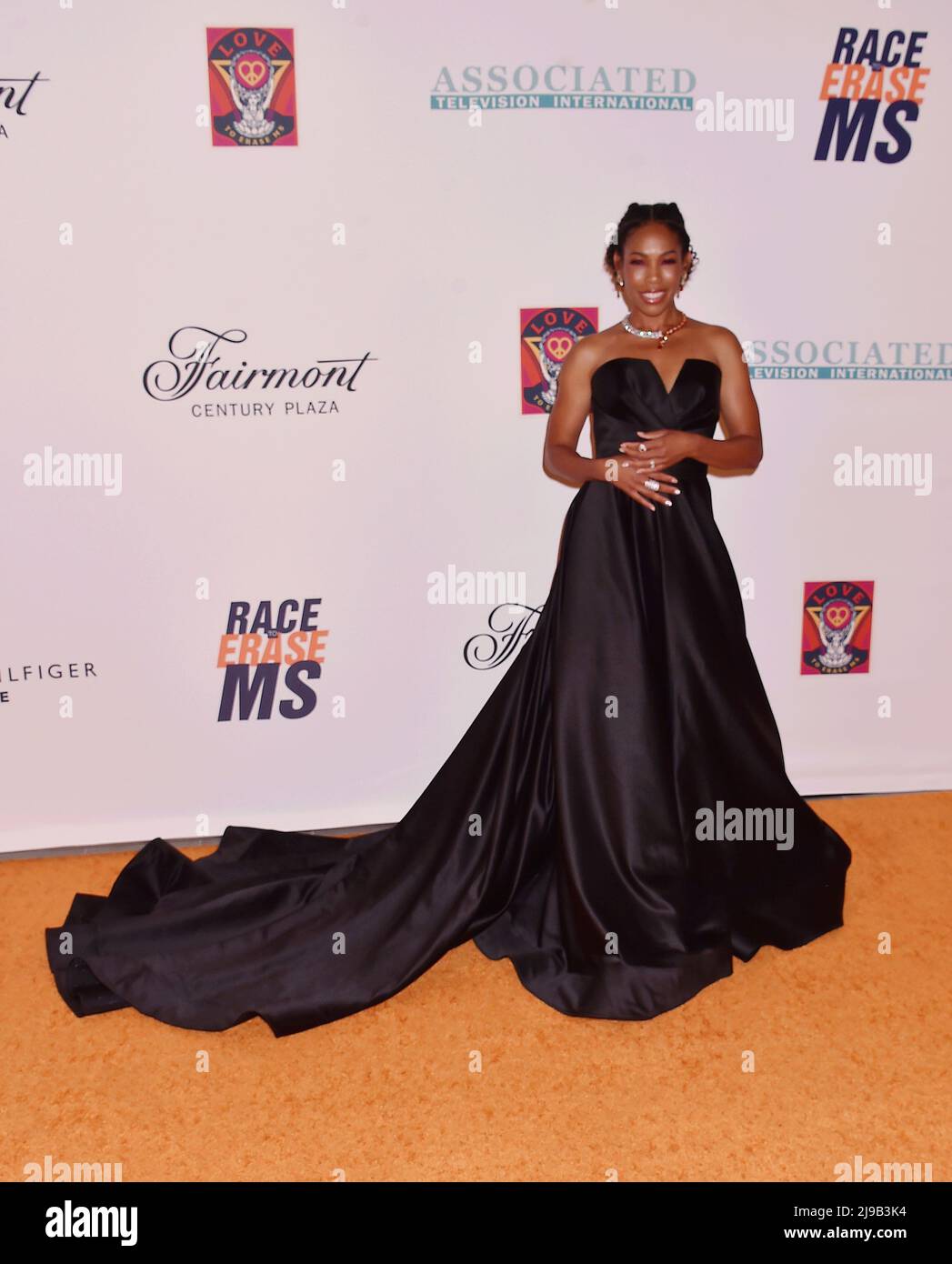 LOS ANGELES, CA - MAY 20: Angela Lewis attends the 29th Annual Race To ...