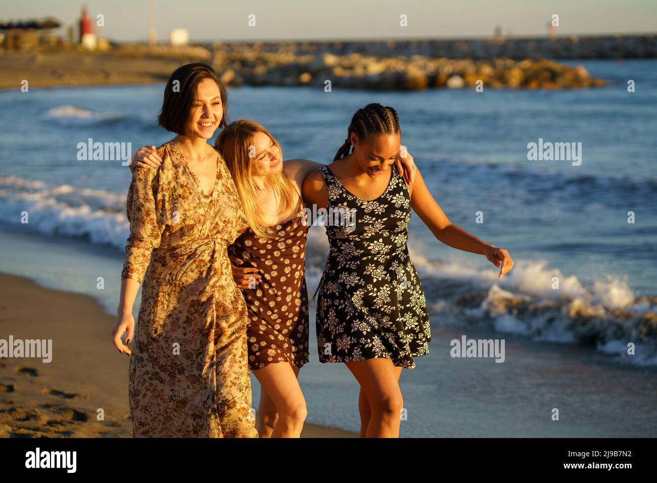 Girlfriends rest hi-res stock photography and images - Alamy