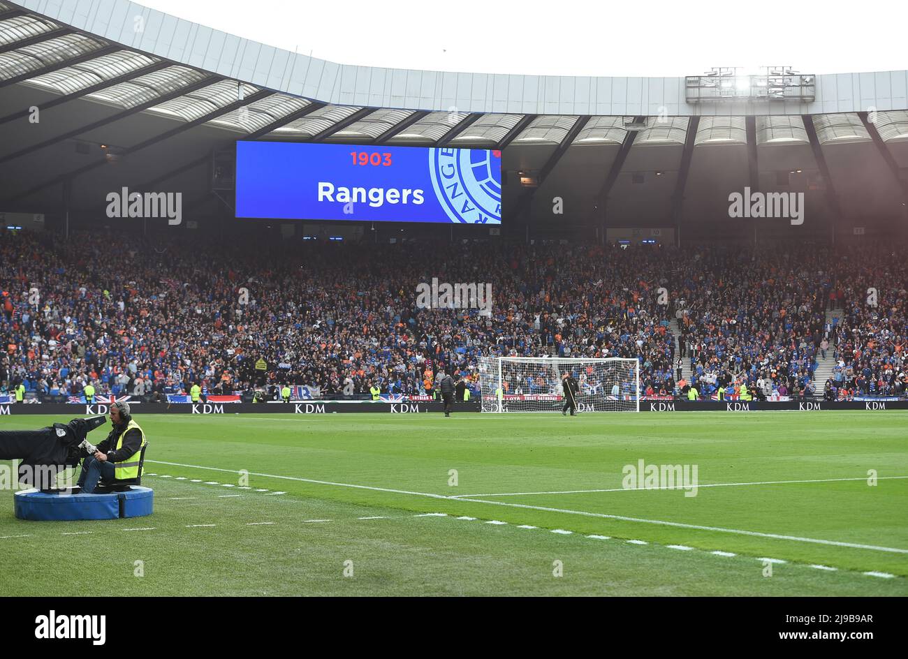 Rangers fans hi-res stock photography and images - Alamy