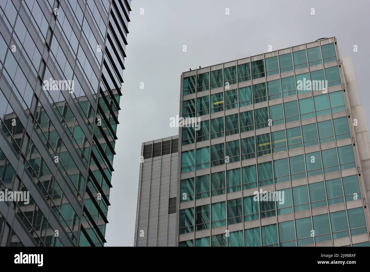 A tall skyscraper in downtown Chicago with lots of windows Stock Photo ...