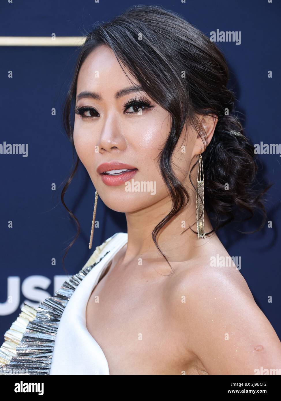 LOS ANGELES, CALIFORNIA, USA - MAY 21: Kelly Mi Li arrives at Gold ...