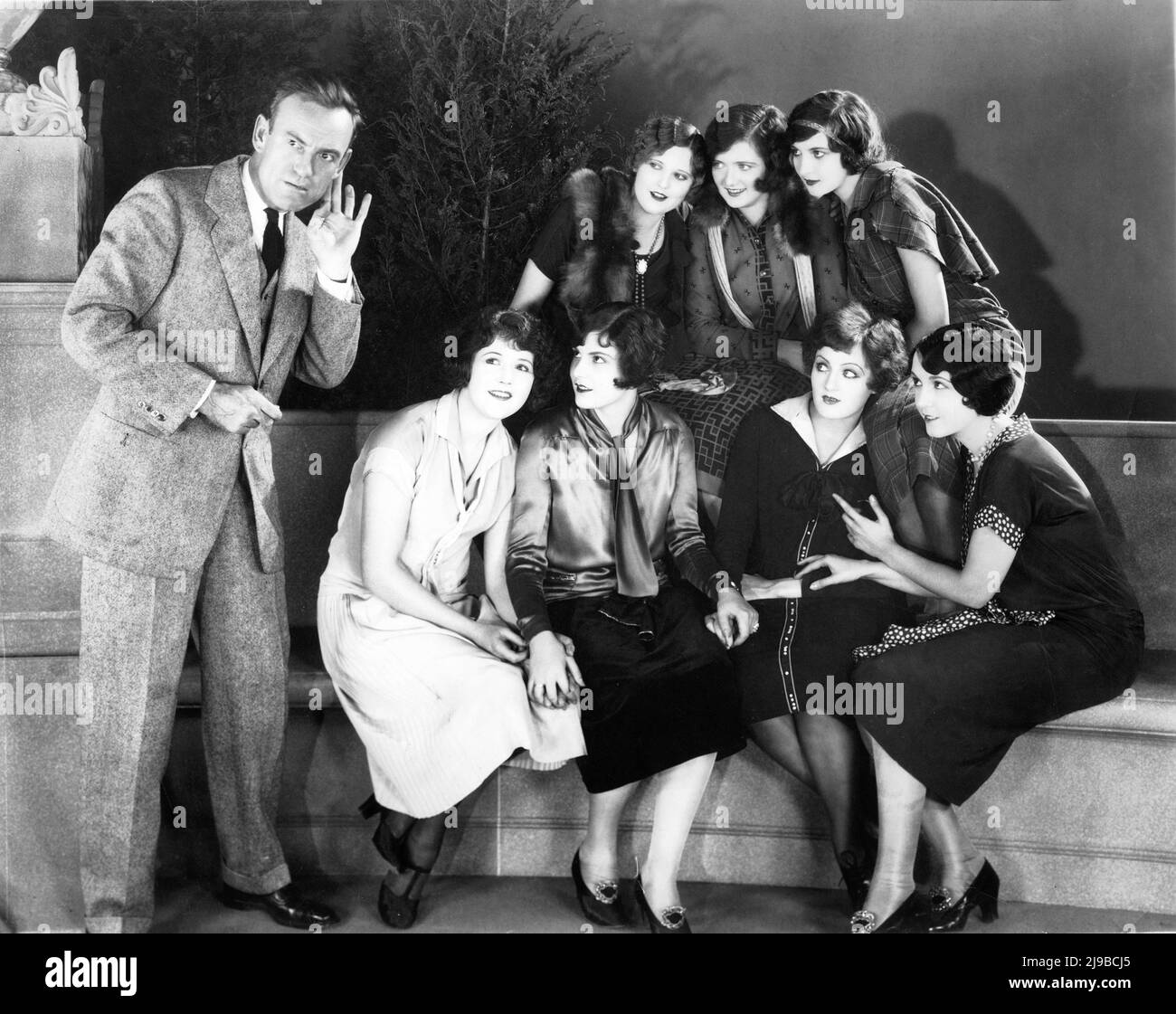 Director SAM WOOD with the female Paramount Junior Stars of 1926 ( top ...