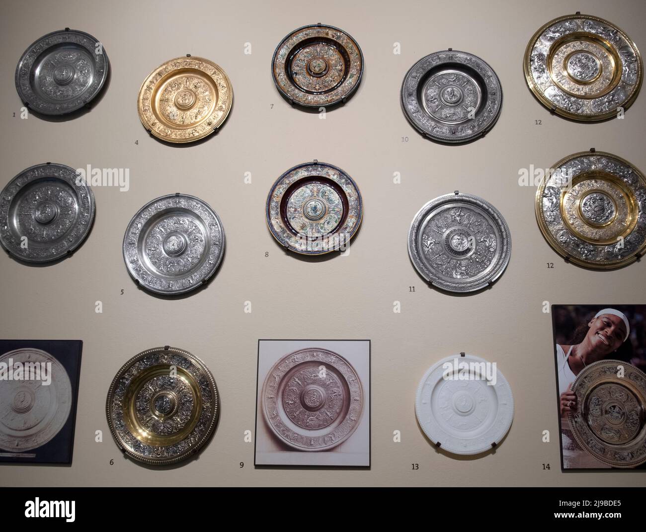 Inside Victoria and Albert museum in London,uk Stock Photo - Alamy
