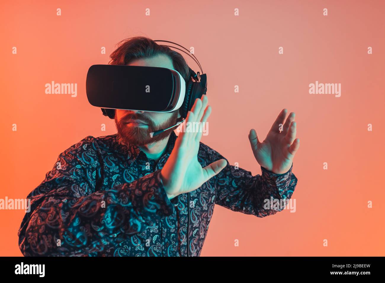 Professional gamer hi-res stock photography and images - Alamy