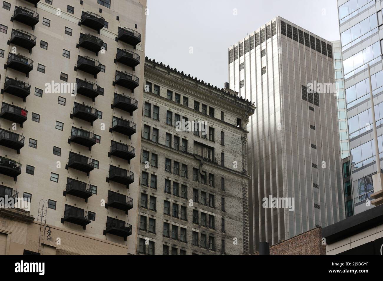 A tall skyscraper in downtown Chicago with lots of windows Stock Photo ...