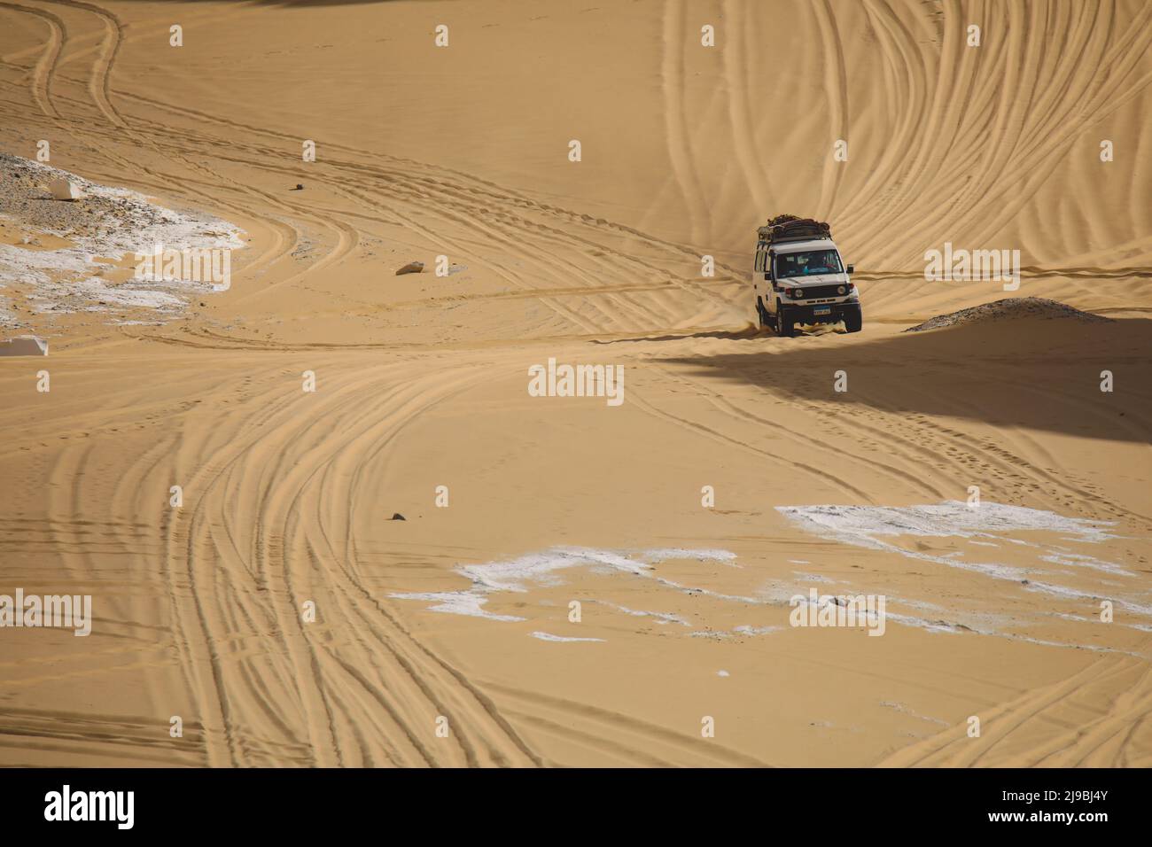 Adventure 4x4 Car among Beautiful Sand Formations in the White Desert ...