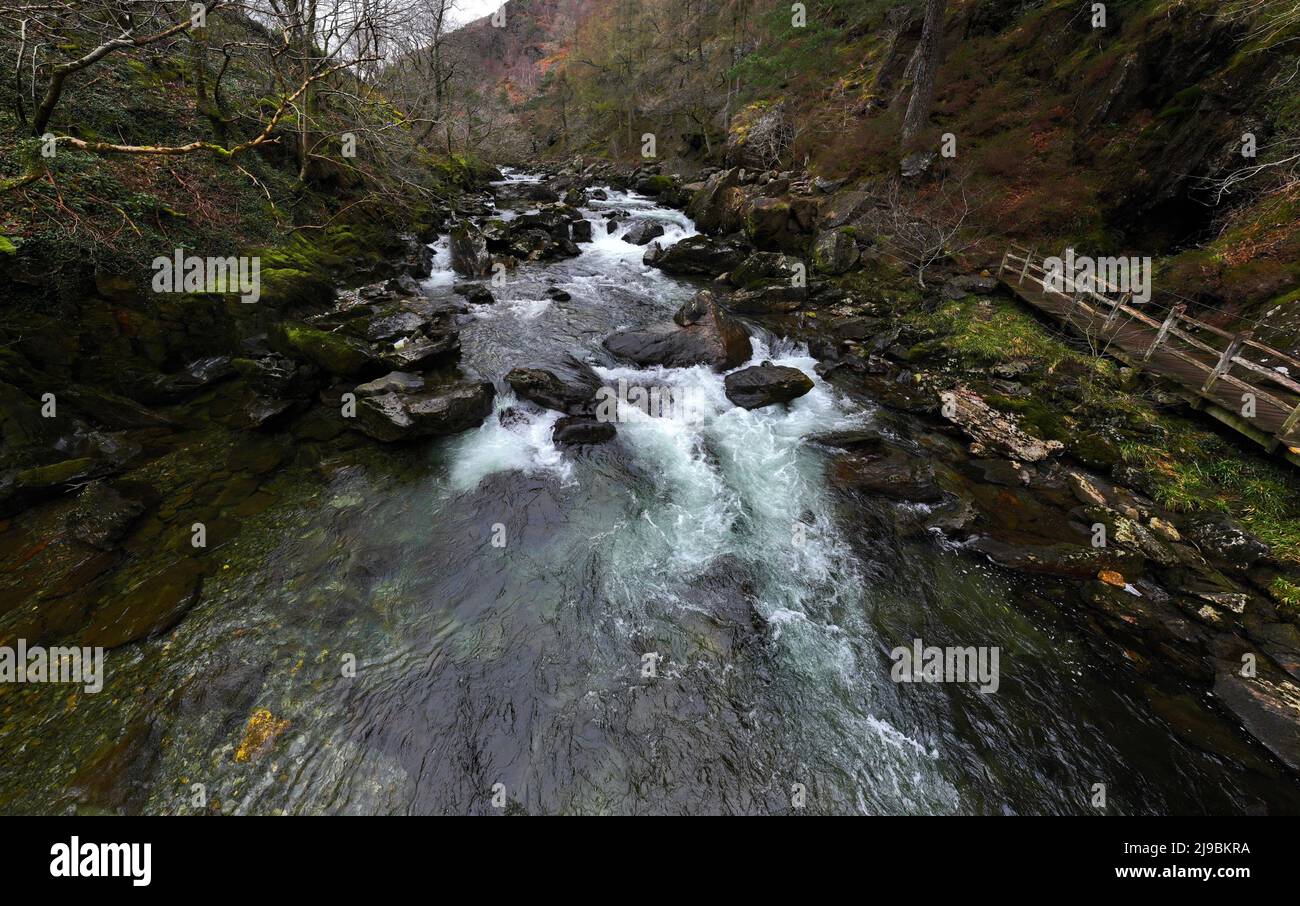 River glaslyn winter hi-res stock photography and images - Alamy