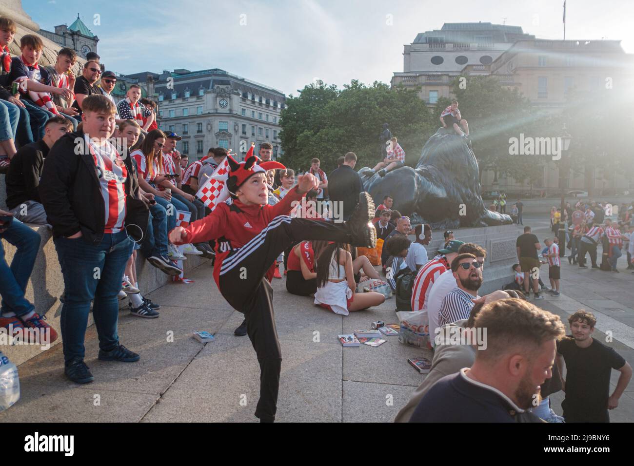 21/05/22, Sunderland AFC Fans Celebrate into the Night in Trafalgar ...
