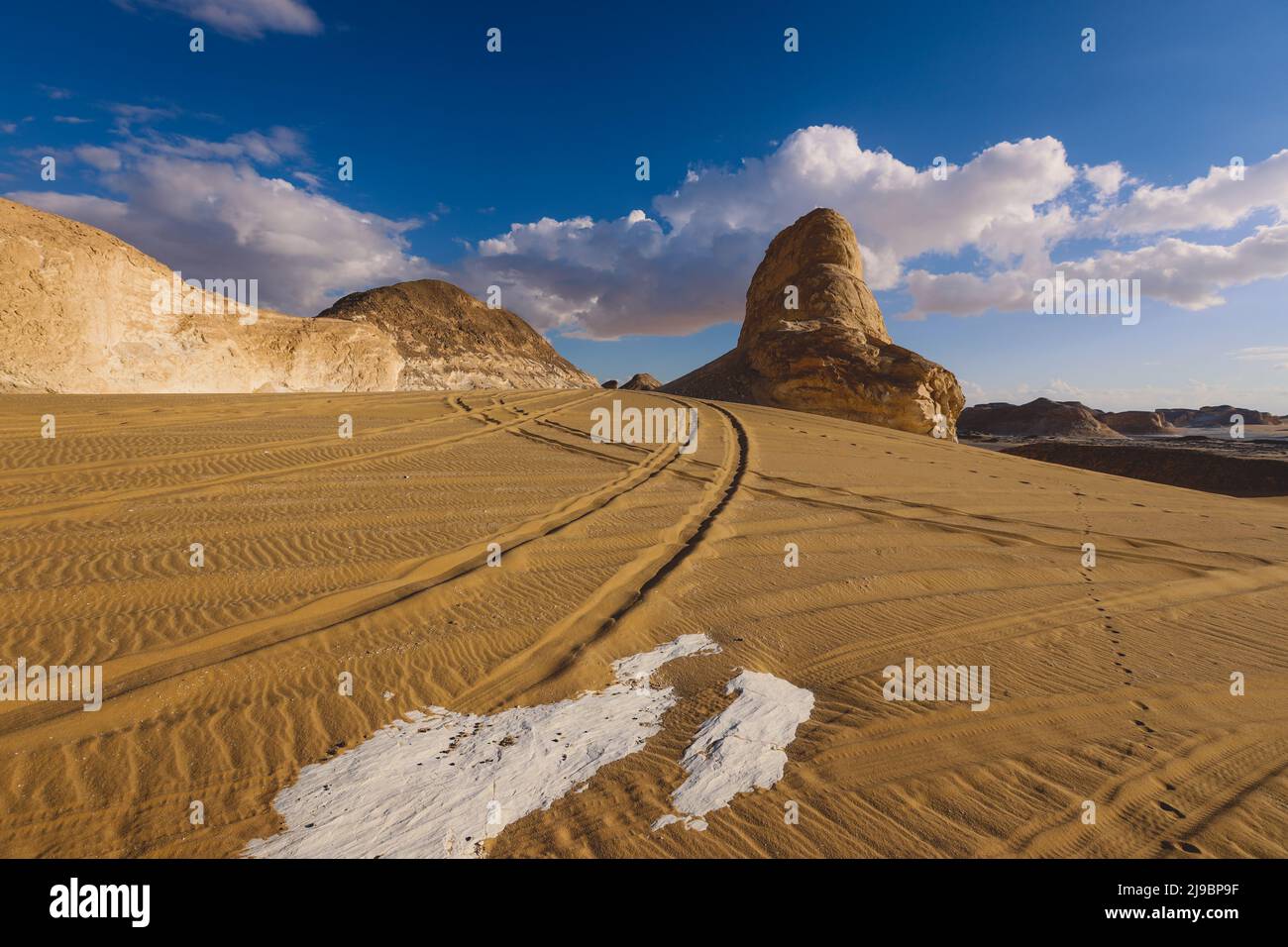 Landscape View of the White Desert Protected Area in the Farafra Oasis ...