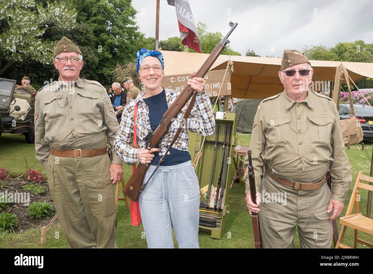 Haworth 1940s weekend 2022 hi-res stock photography and images - Alamy