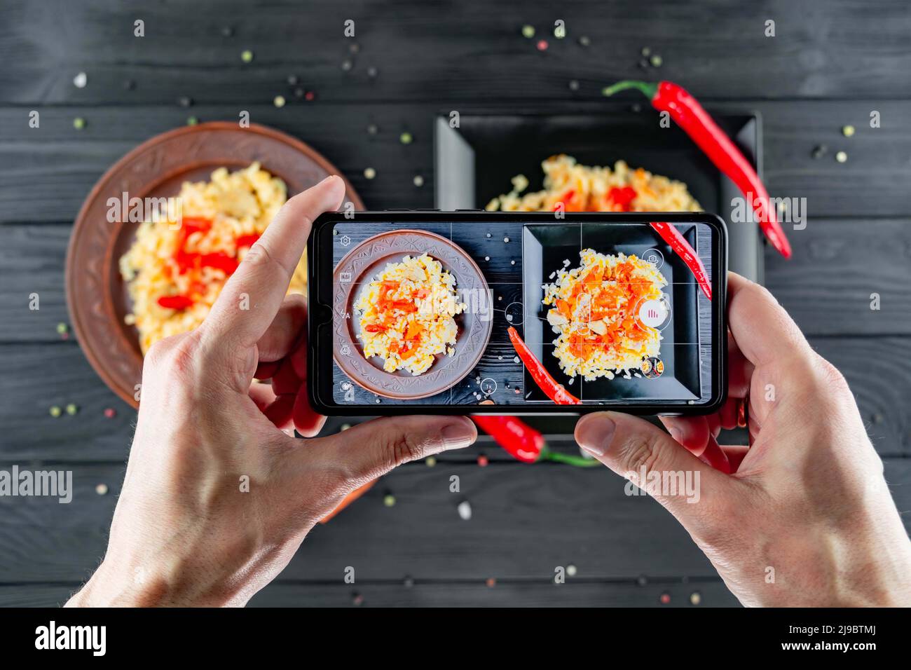 Photographing food on a mobile phone, for instagram. Professional ...