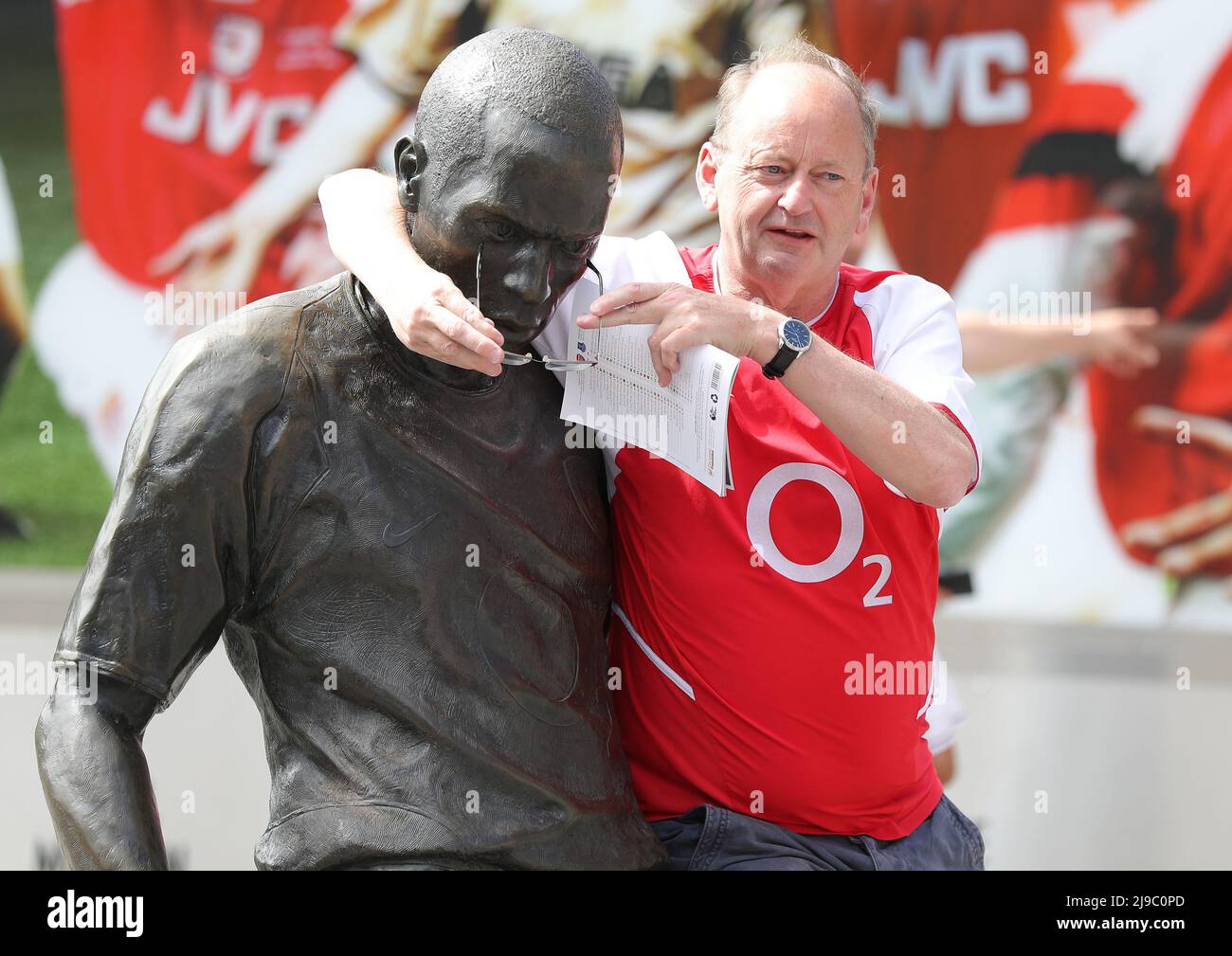 Tierry henry hi-res stock photography and images - Alamy