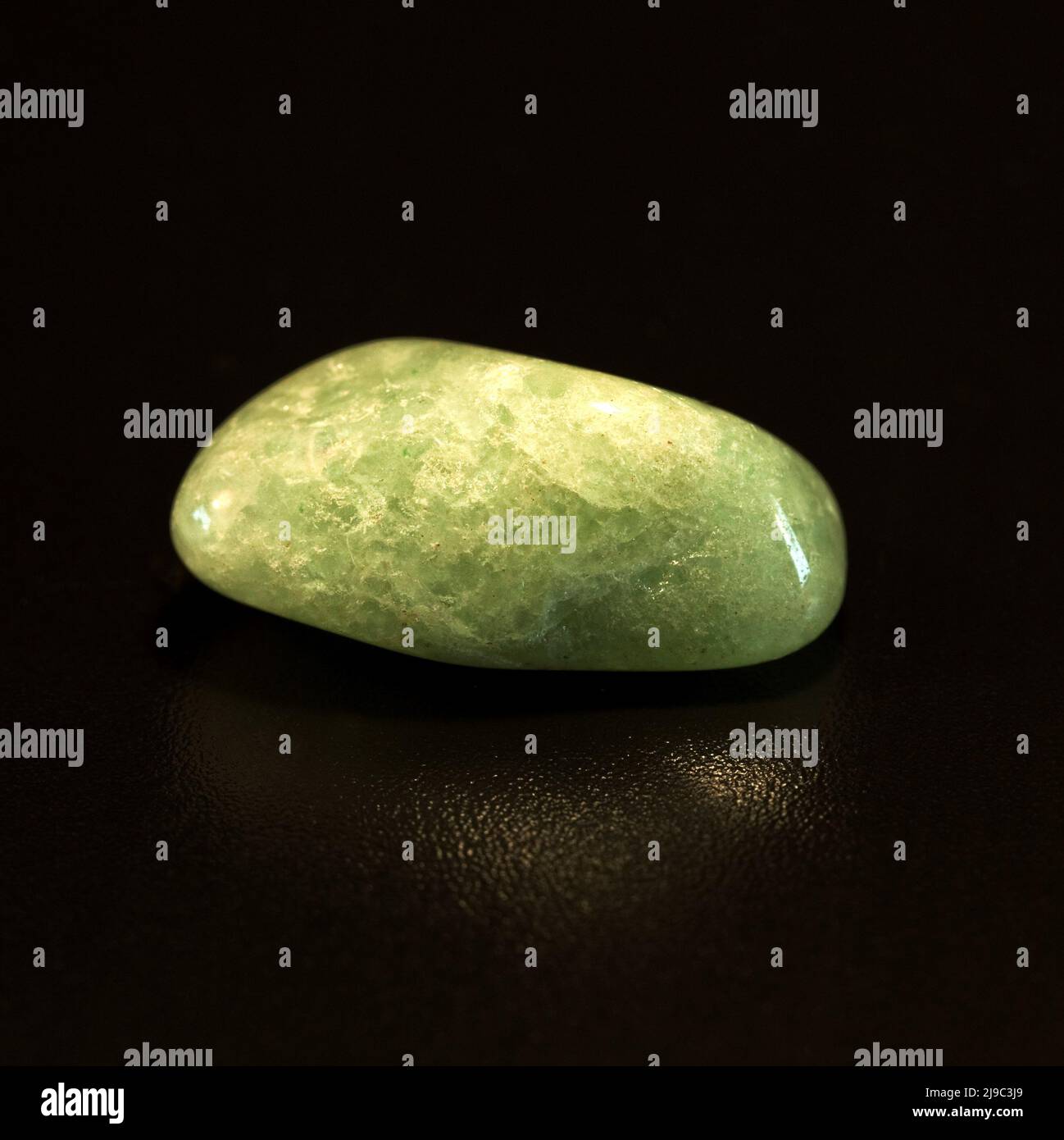 Crystal Identification Photos High Resolution Stock Photography and ...