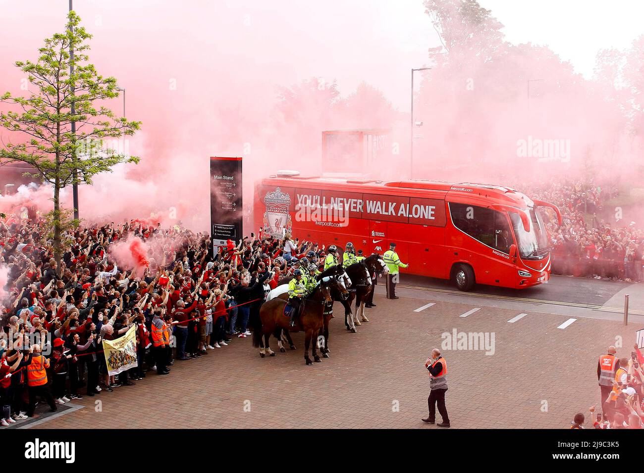 The liverpool fc team bus hi-res stock photography and images - Alamy