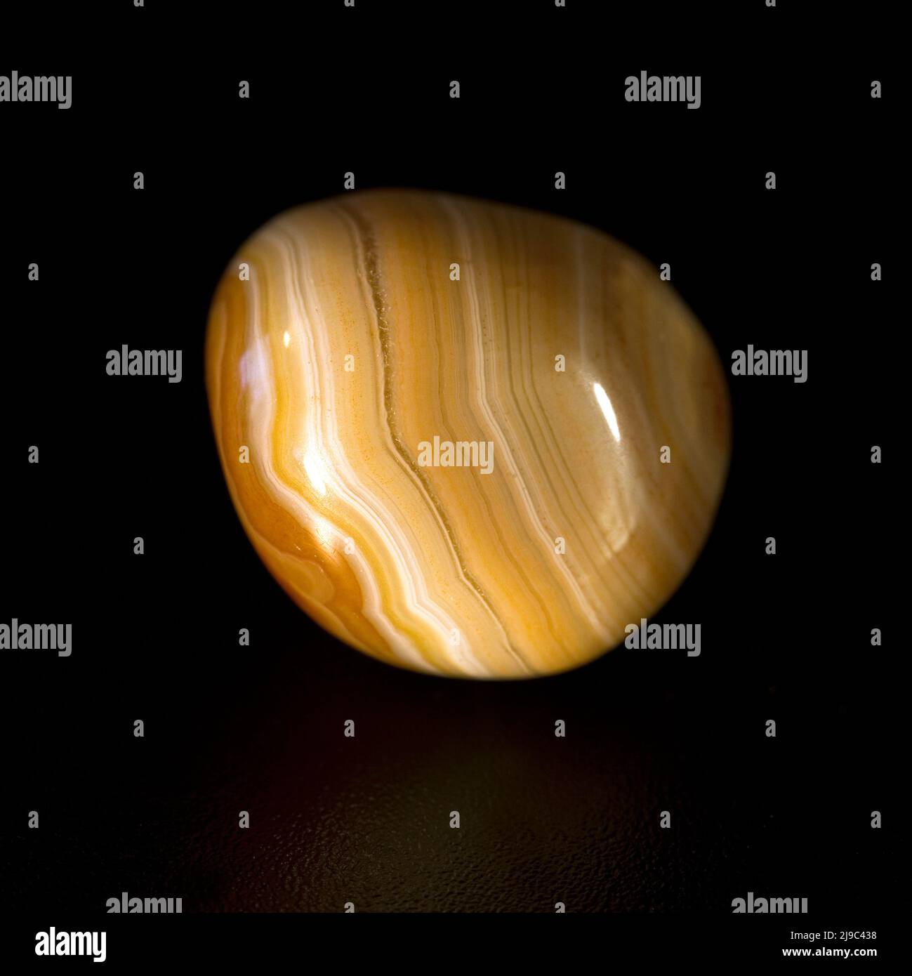 Macro close up colour photograph of 'Sardonyx' a semi precious crystal ...