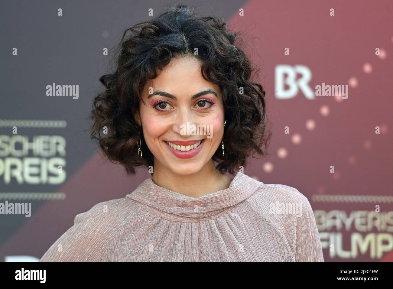 Sabrina Amali (actress), single image, cropped single motif, portrait, portrait, portrait ...