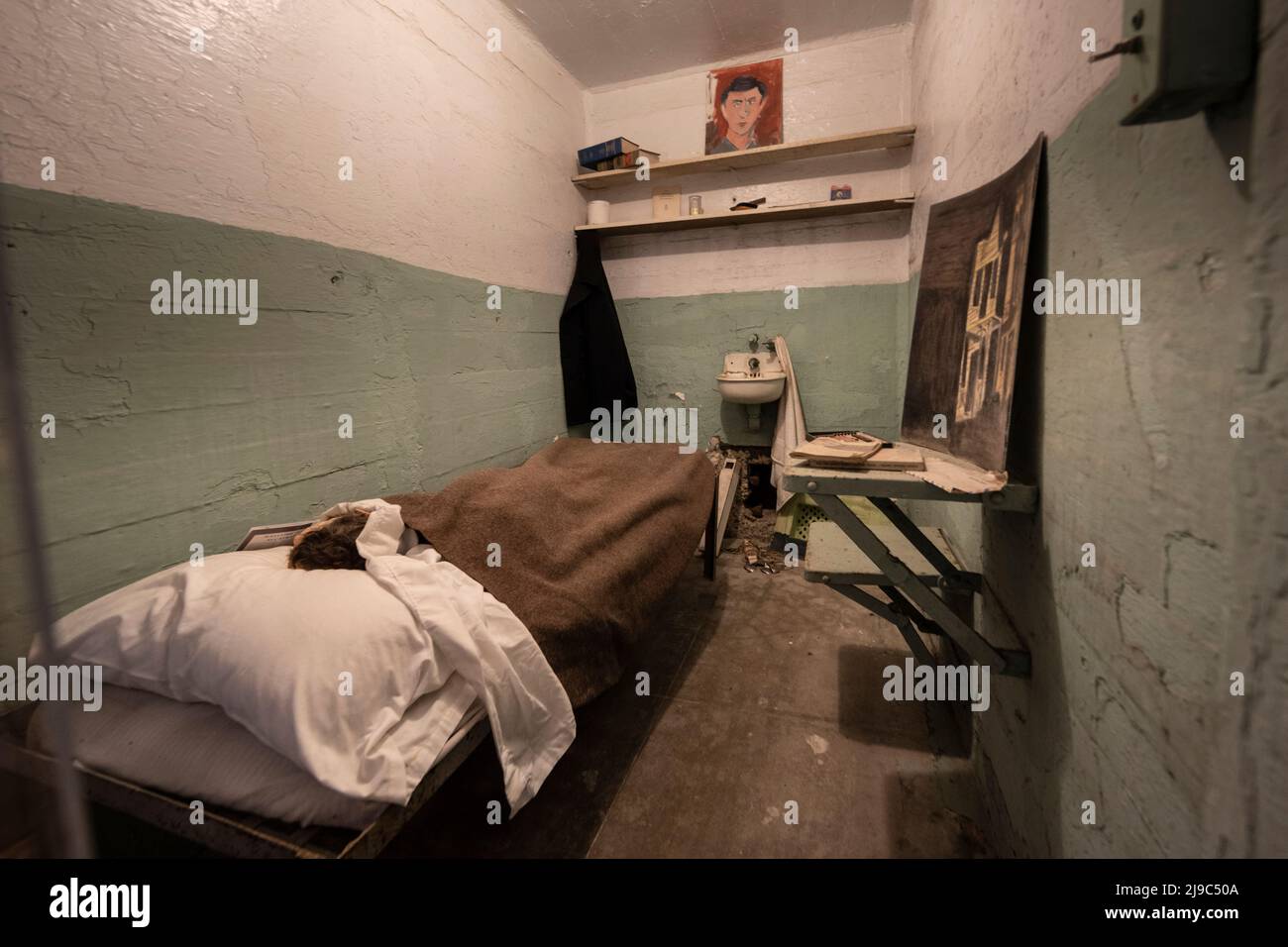 Al capone alcatraz cell hi-res stock photography and images - Alamy