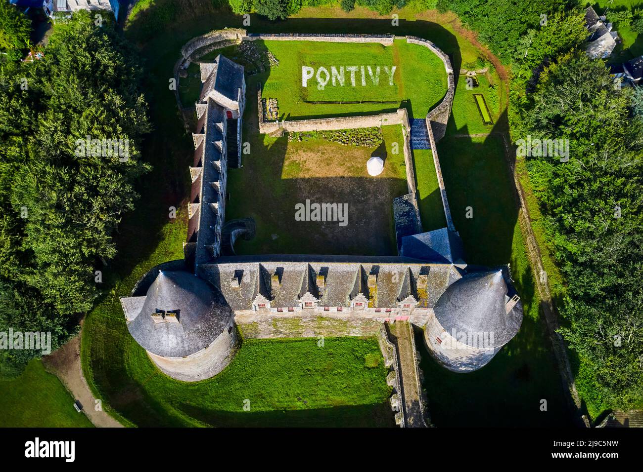 France, Morbihan, Pontivy, the 15th and 16th century Rohan castle Stock ...