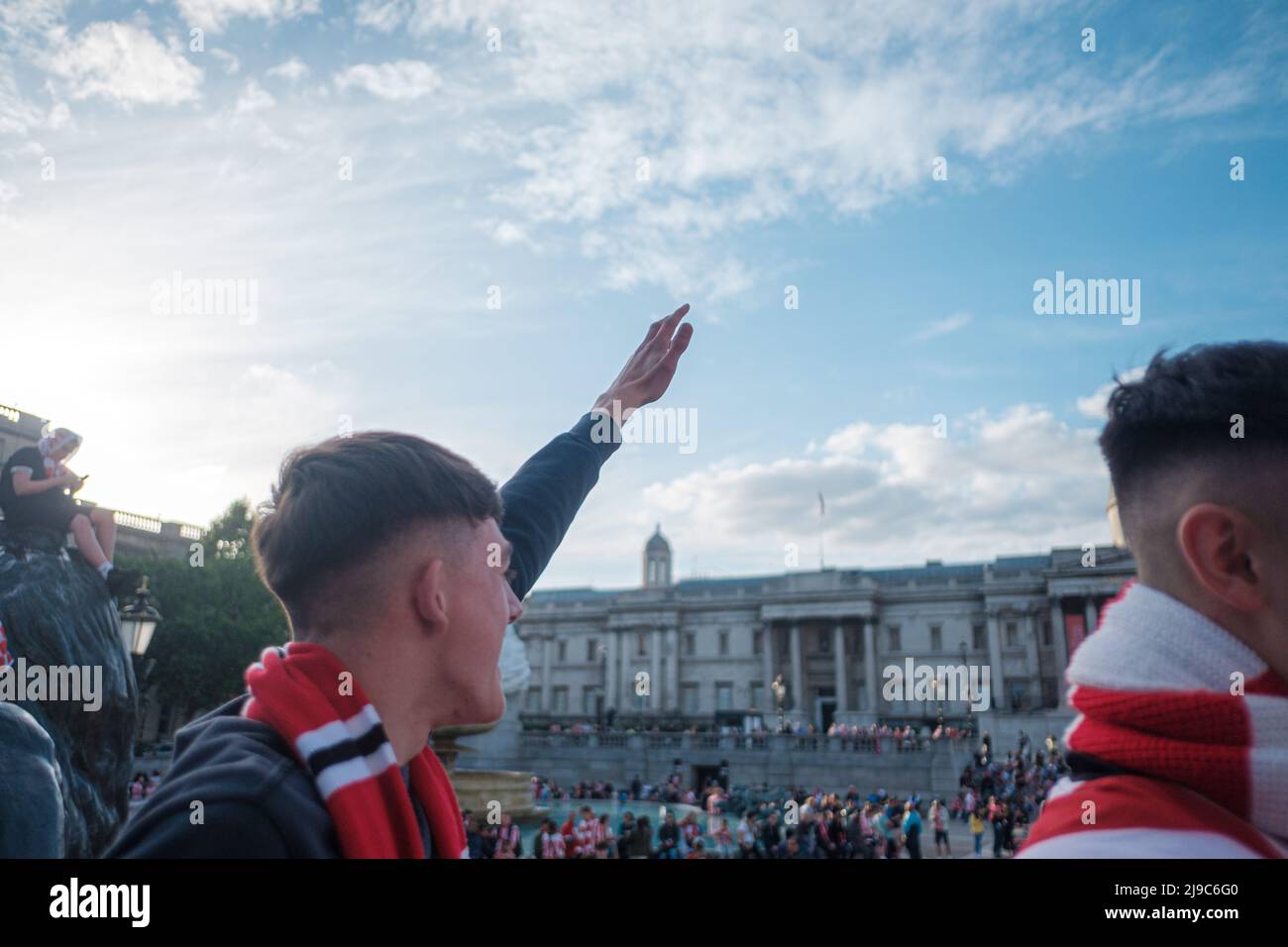 21/05/22, Sunderland AFC Fans Celebrate into the Night in Trafalgar ...