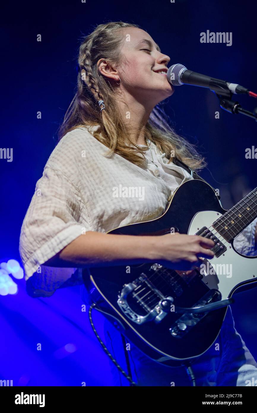 Anna b savage singer hi-res stock photography and images - Alamy