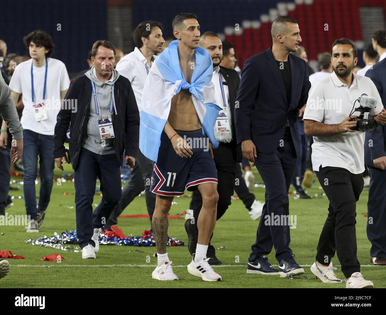 Di maria psg trophy hi-res stock photography and images - Alamy