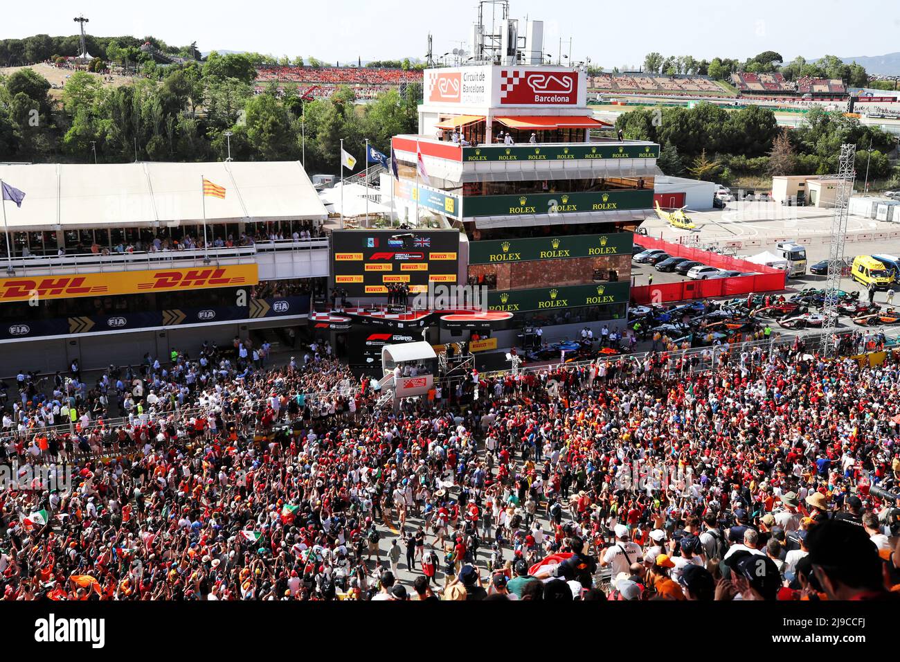 Human head formula 1 hi-res stock photography and images - Alamy