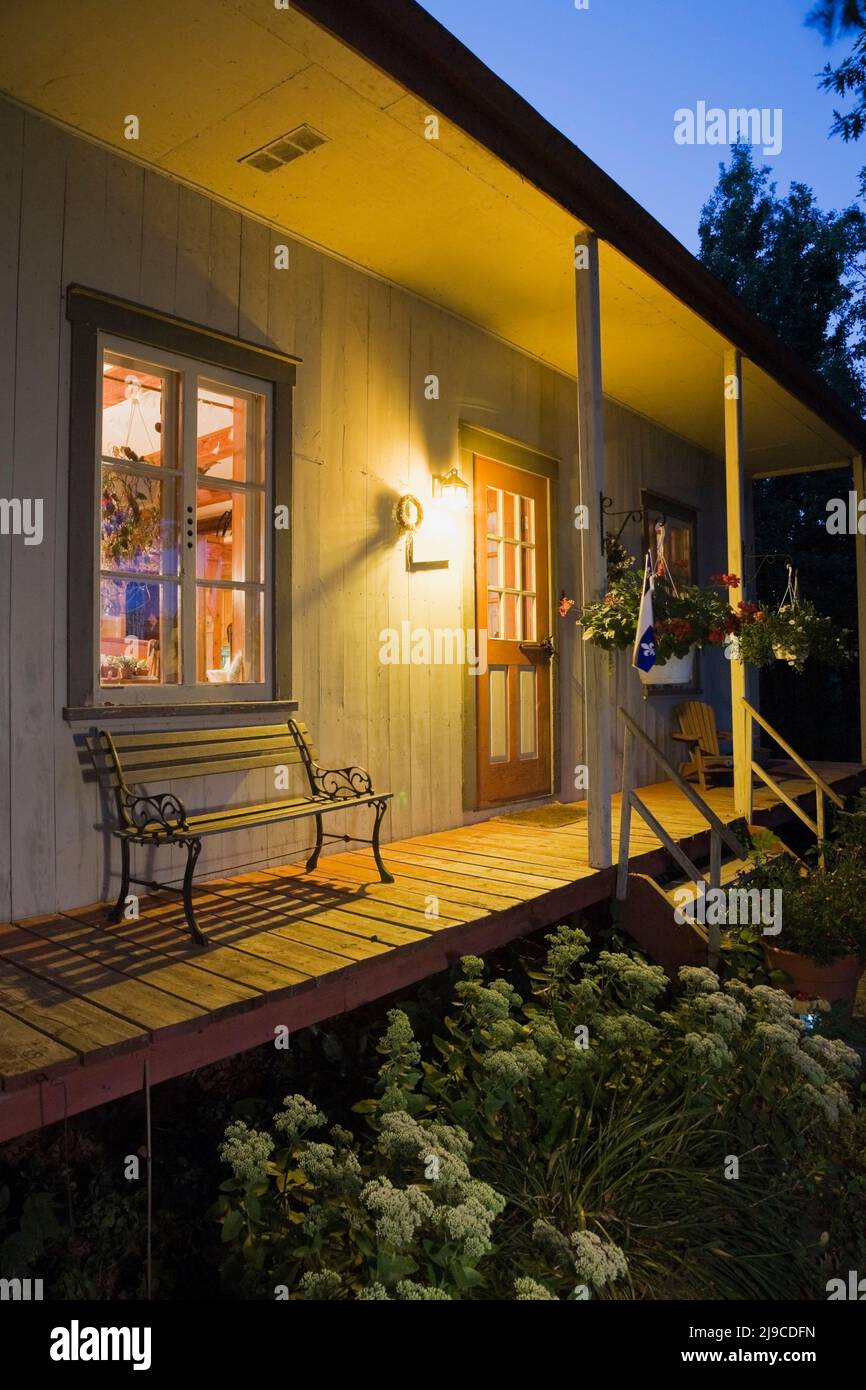 Québecois flag hi-res stock photography and images - Alamy