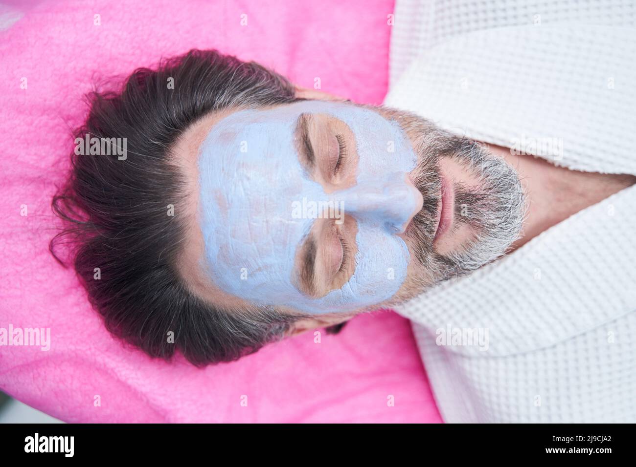 Man with clay mask hi-res stock photography and images - Alamy